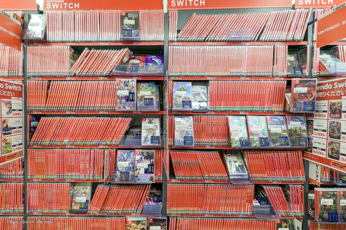 ブックオフ新宿駅西口店 古本とアニメ関連商品ならココ！【駅直結】 | booklife(ブックライフ)